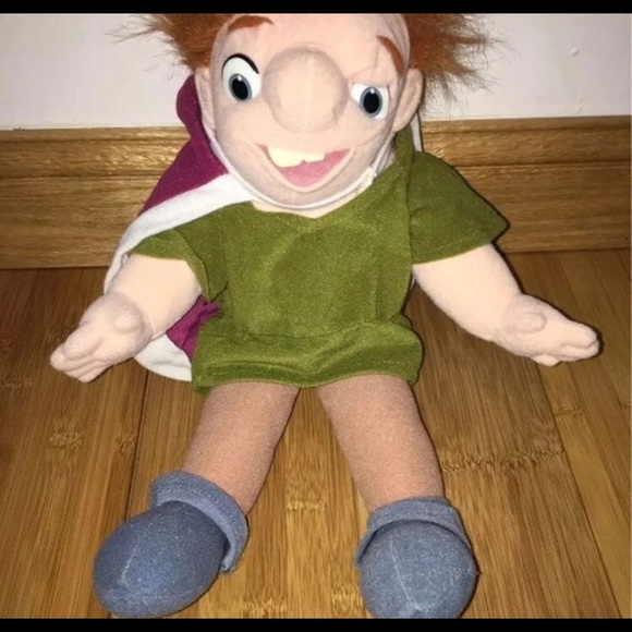 Disney | Toys | Disney Hunchback Notre Dame Quasimodo Wearing A Crown ...